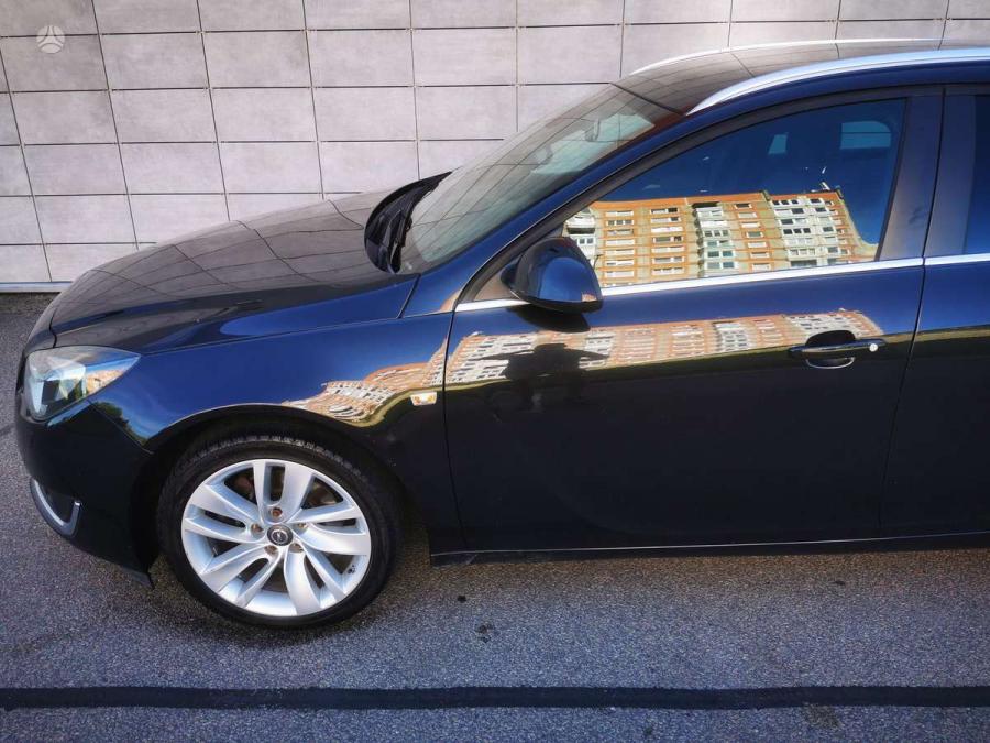 Black Opel Insignia 2014 in Klaipeda, with an engine capacity of 1.96 L and mileage of 224 thousand km for 5880 €, photo 12 on AUTOMOTO.COM.LV