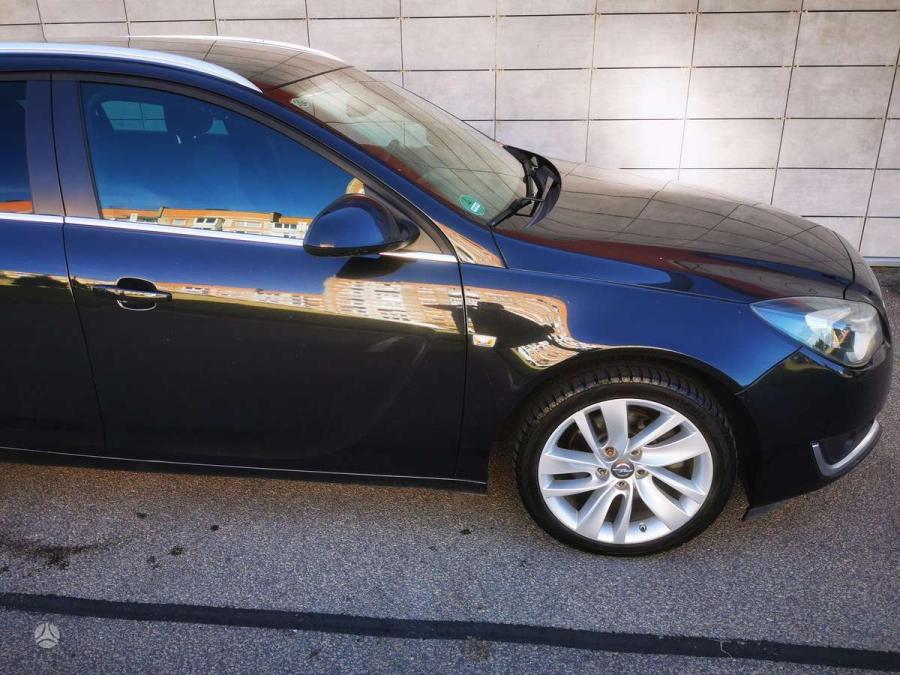 Black Opel Insignia 2014 in Klaipeda, with an engine capacity of 1.96 L and mileage of 224 thousand km for 5880 €, photo 15 on AUTOMOTO.COM.LV