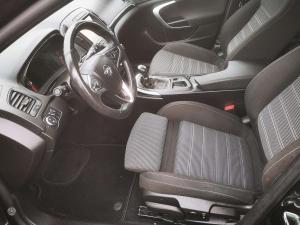 Black Opel Insignia 2014 in Klaipeda, with an engine capacity of 1.96 L and mileage of 224 thousand km for 5880 €, photo 16 on AUTOMOTO.COM.LV