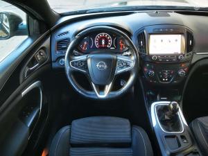 Black Opel Insignia 2014 in Klaipeda, with an engine capacity of 1.96 L and mileage of 224 thousand km for 5880 €, photo 20 on AUTOMOTO.COM.LV