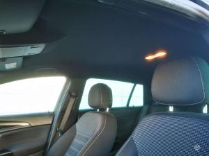 Black Opel Insignia 2014 in Klaipeda, with an engine capacity of 1.96 L and mileage of 224 thousand km for 5880 €, photo 30 on AUTOMOTO.COM.LV