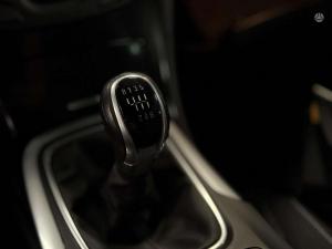 Black Opel Insignia 2014 in Klaipeda, with an engine capacity of 1.96 L and mileage of 283 thousand km for 6450 €, photo 10 on AUTOMOTO.COM.LV