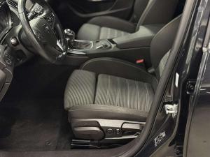 Black Opel Insignia 2014 in Klaipeda, with an engine capacity of 1.96 L and mileage of 283 thousand km for 6450 €, photo 15 on AUTOMOTO.COM.LV