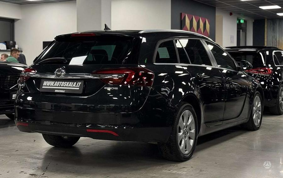 Black Opel Insignia 2014 in Klaipeda, with an engine capacity of 1.96 L and mileage of 283 thousand km for 6450 €, photo 16 on AUTOMOTO.COM.LV