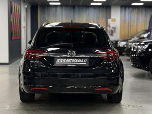 Black Opel Insignia 2014 in Klaipeda, with an engine capacity of 1.96 L and mileage of 283 thousand km for 6450 €, photo 18 on AUTOMOTO.COM.LV