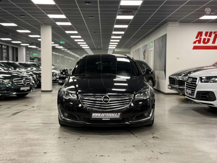 Black Opel Insignia 2014 in Klaipeda, with an engine capacity of 1.96 L and mileage of 283 thousand km for 6450 €, photo 21 on AUTOMOTO.COM.LV