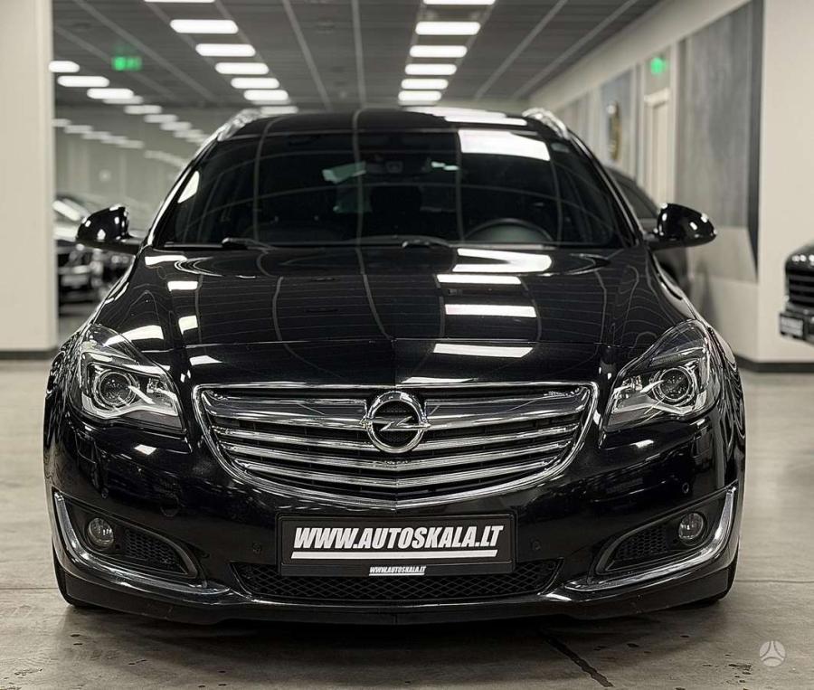 Black Opel Insignia 2014 in Klaipeda, with an engine capacity of 1.96 L and mileage of 283 thousand km for 6450 €, photo 23 on AUTOMOTO.COM.LV