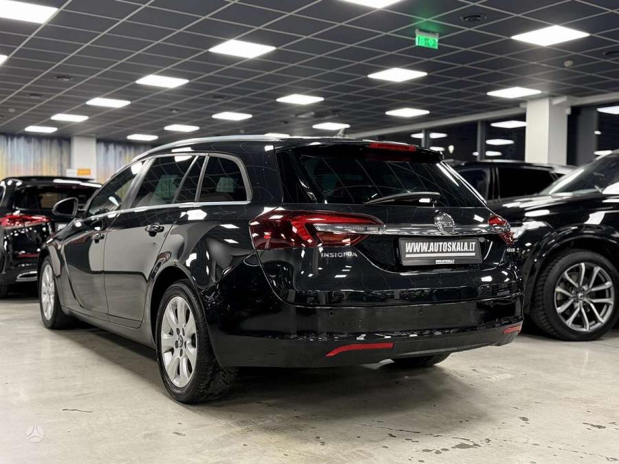 Black Opel Insignia 2014 in Klaipeda, with an engine capacity of 1.96 L and mileage of 283 thousand km for 6450 €, photo 26 on AUTOMOTO.COM.LV