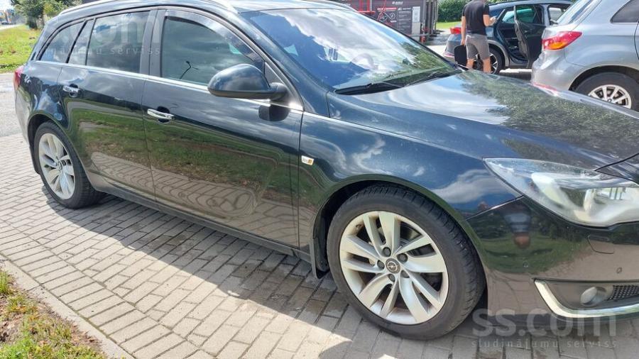 Melns Opel Insignia 2014 Rīga, ar dzinēja tilpumu 2.00 L un nobraukumu 264 tūkst. km par 5600 €, foto 4 vietnē AUTOMOTO.COM.LV
