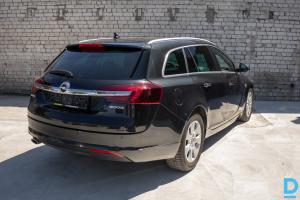 Black Opel Insignia 2014 in Liepaja, with an engine capacity of 2.00 L and mileage of 320 thousand km for 6500 €, photo 5 on AUTOMOTO.COM.LV