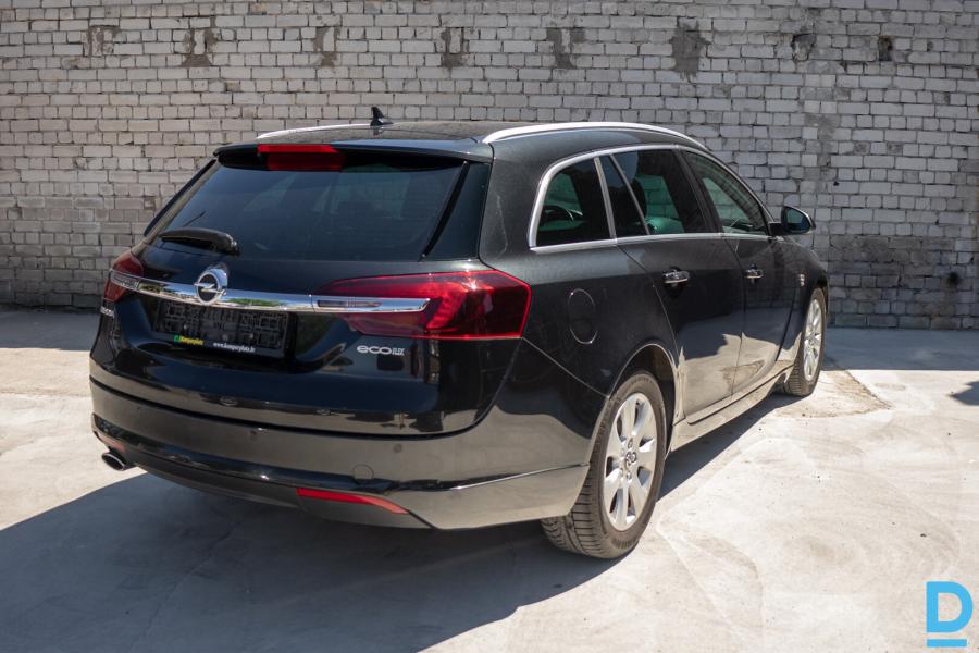 Black Opel Insignia 2014 in Liepaja, with an engine capacity of 2.00 L and mileage of 320 thousand km for 6500 €, photo 5 on AUTOMOTO.COM.LV