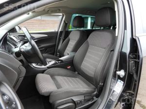 Black Opel Insignia 2014 in Riga, with an engine capacity of 2.00 L and mileage of 249 thousand km for 6290 €, photo 10 on AUTOMOTO.COM.LV