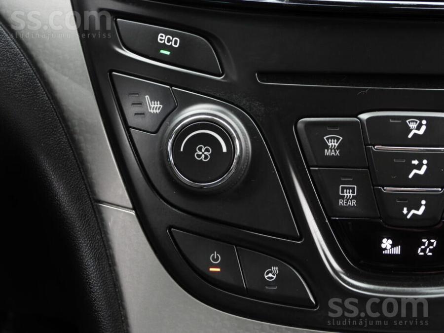 Black Opel Insignia 2014 in Riga, with an engine capacity of 2.00 L and mileage of 249 thousand km for 6290 €, photo 22 on AUTOMOTO.COM.LV