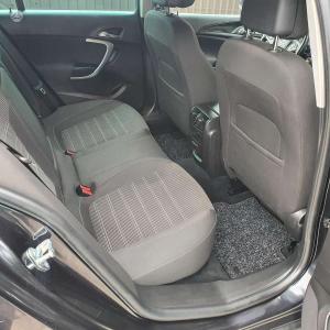 Melns Opel Insignia 2014 Klaipėda, ar dzinēja tilpumu 1.96 L un nobraukumu 181 tūkst. km par 5950 €, foto 10 vietnē AUTOMOTO.COM.LV