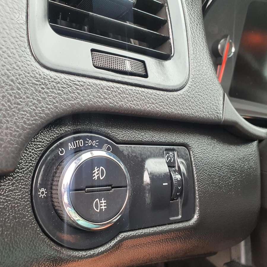 Melns Opel Insignia 2014 Klaipėda, ar dzinēja tilpumu 1.96 L un nobraukumu 181 tūkst. km par 5950 €, foto 14 vietnē AUTOMOTO.COM.LV