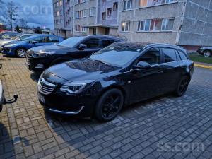 Melns Opel Insignia 2014 Liepāja, ar dzinēja tilpumu 2.00 L un nobraukumu 275 tūkst. km par 4490 €, foto  vietnē AUTOMOTO.COM.LV