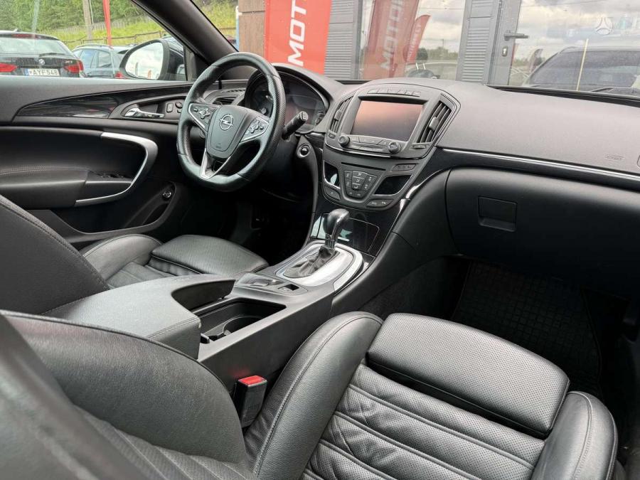 Black Opel Insignia 2014 in Vilnius, with an engine capacity of 1.96 L and mileage of 189 thousand km for 7000 €, photo 16 on AUTOMOTO.COM.LV