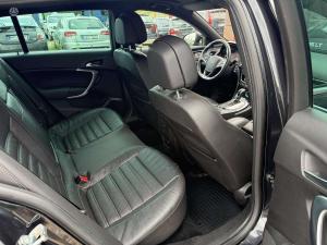 Black Opel Insignia 2014 in Vilnius, with an engine capacity of 1.96 L and mileage of 189 thousand km for 7000 €, photo 19 on AUTOMOTO.COM.LV