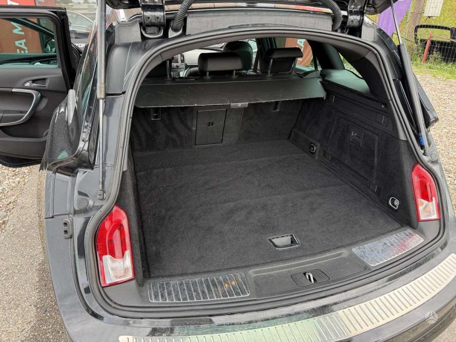 Black Opel Insignia 2014 in Vilnius, with an engine capacity of 1.96 L and mileage of 189 thousand km for 7000 €, photo 21 on AUTOMOTO.COM.LV