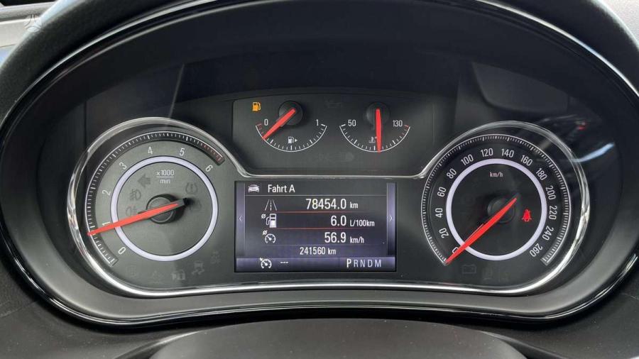 Black Opel Insignia 2014 in Marijampole, with an engine capacity of 1.96 L and mileage of 241 thousand km for 5650 €, photo 5 on AUTOMOTO.COM.LV