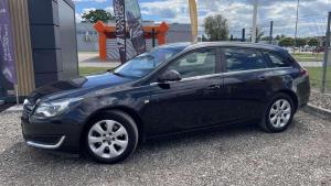 Black Opel Insignia 2014 in Marijampole, with an engine capacity of 1.96 L and mileage of 241 thousand km for 5650 €, photo 7 on AUTOMOTO.COM.LV