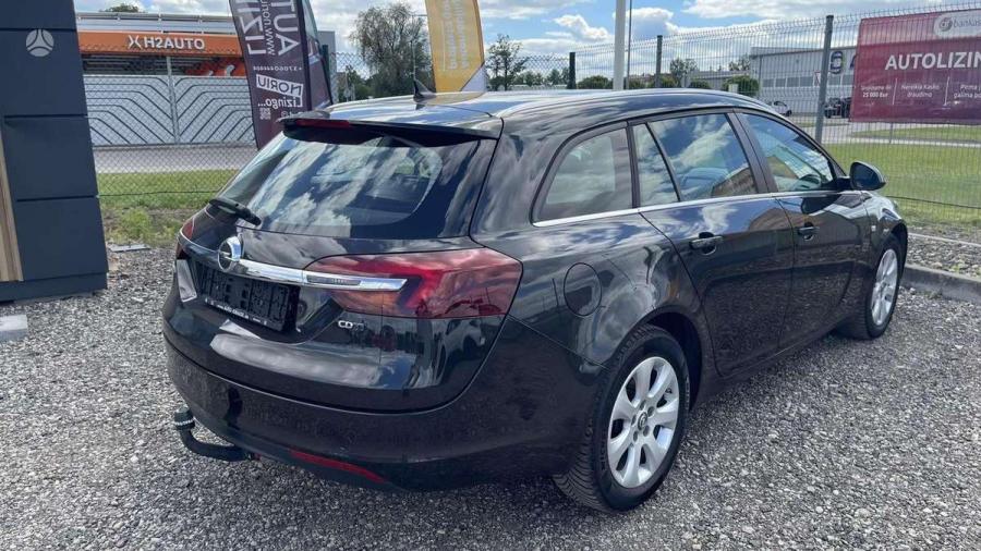 Black Opel Insignia 2014 in Marijampole, with an engine capacity of 1.96 L and mileage of 241 thousand km for 5650 €, photo 10 on AUTOMOTO.COM.LV