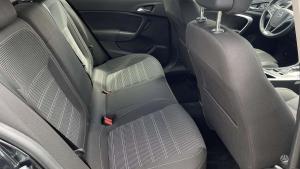 Black Opel Insignia 2014 in Marijampole, with an engine capacity of 1.96 L and mileage of 241 thousand km for 5650 €, photo 16 on AUTOMOTO.COM.LV