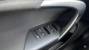 Black Opel Insignia 2014 in Marijampole, with an engine capacity of 1.96 L and mileage of 241 thousand km for 5650 €, photo 20 on AUTOMOTO.COM.LV