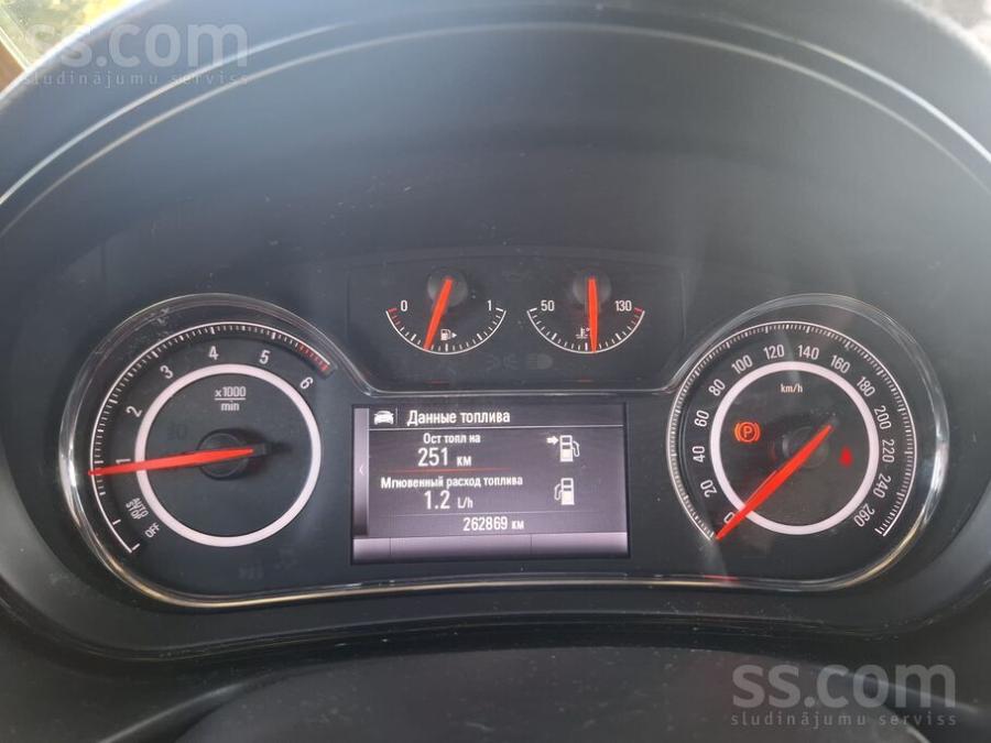 Melns Opel Insignia 2014 Rēzekne, ar dzinēja tilpumu 2.00 L un nobraukumu 263 tūkst. km par 4700 €, foto 14 vietnē AUTOMOTO.COM.LV