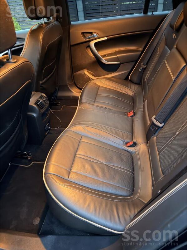 Melns Opel Insignia 2014 Rīga, ar dzinēja tilpumu 2.00 L un nobraukumu 139 tūkst. km par 7900 €, foto 8 vietnē AUTOMOTO.COM.LV