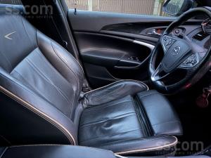 Black Opel Insignia 2014 in Riga, with an engine capacity of 2.00 L and mileage of 139 thousand km for 7900 €, photo 16 on AUTOMOTO.COM.LV