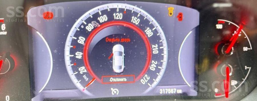 Black Opel Insignia 2014 in Riga, with an engine capacity of 2.00 L and mileage of 317 thousand km for 4000 €, photo 7 on AUTOMOTO.COM.LV
