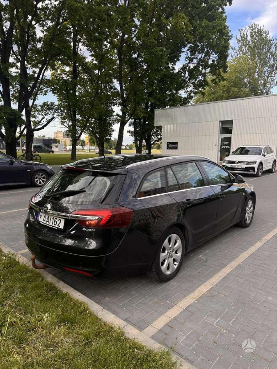 Black Opel Insignia 2014 in Kaunas, with an engine capacity of 1.96 L and mileage of 290 thousand km for 5100 €, photo 7 on AUTOMOTO.COM.LV