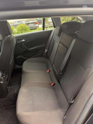 Black Opel Insignia 2014 in Kaunas, with an engine capacity of 1.96 L and mileage of 290 thousand km for 5100 €, photo 14 on AUTOMOTO.COM.LV