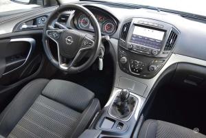 Black Opel Insignia 2014 in Vilnius, with an engine capacity of 1.96 L and mileage of 241 thousand km for 4750 €, photo 13 on AUTOMOTO.COM.LV