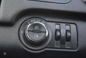 Black Opel Insignia 2014 in Vilnius, with an engine capacity of 1.96 L and mileage of 241 thousand km for 4750 €, photo 18 on AUTOMOTO.COM.LV