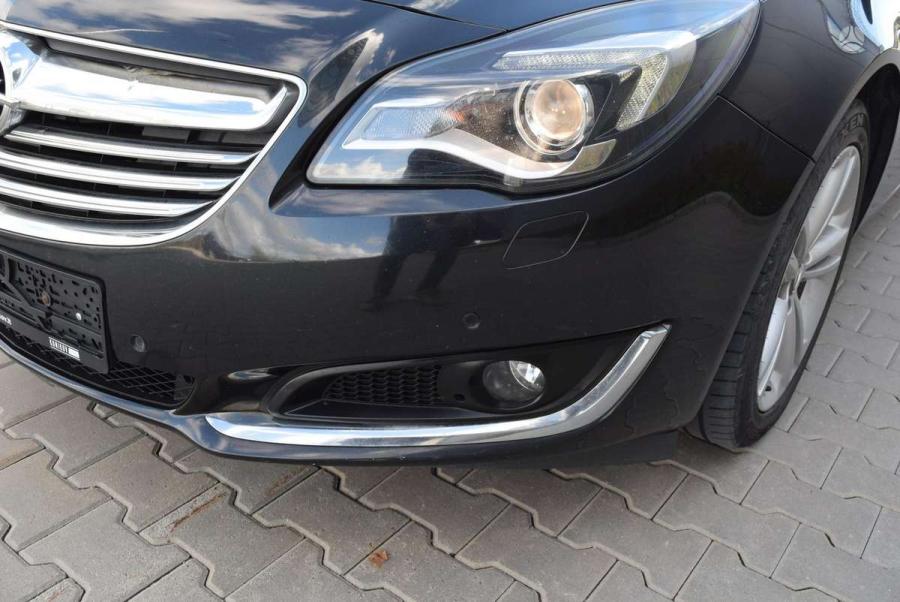 Black Opel Insignia 2014 in Vilnius, with an engine capacity of 1.96 L and mileage of 241 thousand km for 4750 €, photo 22 on AUTOMOTO.COM.LV