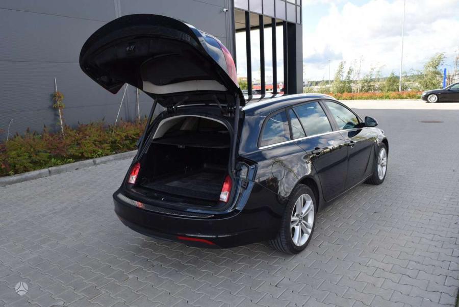 Black Opel Insignia 2014 in Vilnius, with an engine capacity of 1.96 L and mileage of 241 thousand km for 4750 €, photo 23 on AUTOMOTO.COM.LV
