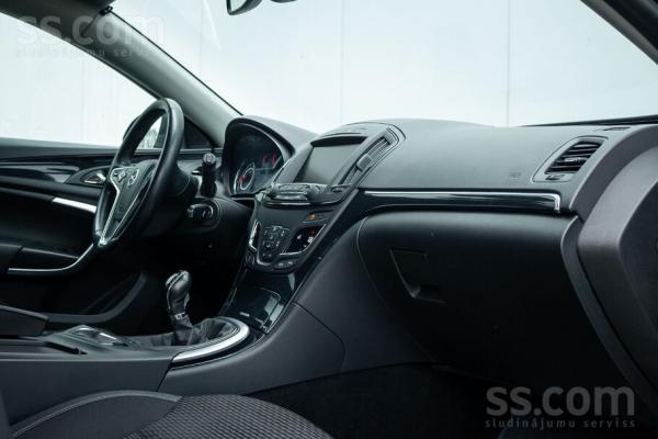 Melns Opel Insignia 2014 Jelgava, ar dzinēja tilpumu 2.00 L un nobraukumu 304 tūkst. km par 4900 €, foto 8 vietnē AUTOMOTO.COM.LV