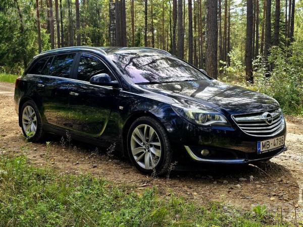 Черный Опель Инсигния 2014 в Рига, объемом двигателя 2.00 л и пробегом 265 тыс. км за 3700 €, фото 3 на AUTOMOTO.COM.LV