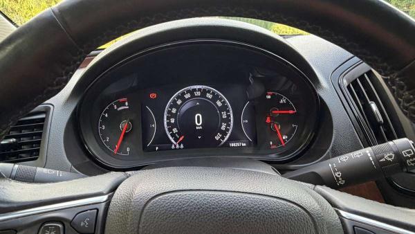 Black Opel Insignia 2014 in Alytus, with an engine capacity of 1.96 L and mileage of 188 thousand km for 5900 €, photo 9 on AUTOMOTO.COM.LV