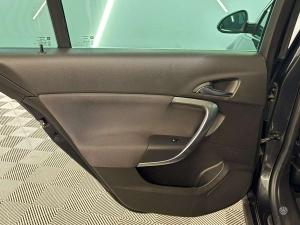 Melns Opel Insignia 2014 Marijampole, ar dzinēja tilpumu 1.96 L un nobraukumu 280 tūkst. km par 6250 €, foto 23 vietnē AUTOMOTO.COM.LV