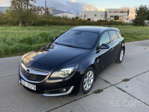 Melns Opel Insignia 2014 Rīga, ar dzinēja tilpumu 2.00 L un nobraukumu 355 tūkst. km par 4400 €, foto  vietnē AUTOMOTO.COM.LV
