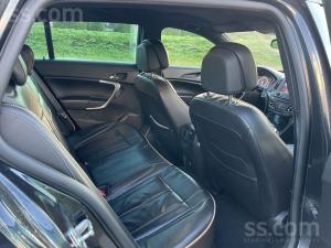 Melns Opel Insignia 2014 Rīga, ar dzinēja tilpumu 2.00 L un nobraukumu 355 tūkst. km par 4400 €, foto 12 vietnē AUTOMOTO.COM.LV