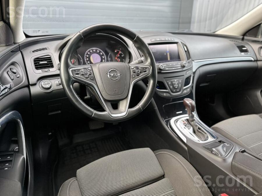 Melns Opel Insignia 2014 Talsi, ar dzinēja tilpumu 2.00 L un nobraukumu 282 tūkst. km par 4970 €, foto 13 vietnē AUTOMOTO.COM.LV