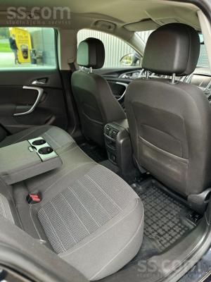 Melns Opel Insignia 2014 Talsi, ar dzinēja tilpumu 2.00 L un nobraukumu 282 tūkst. km par 4970 €, foto 18 vietnē AUTOMOTO.COM.LV