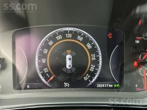 Melns Opel Insignia 2014 Talsi, ar dzinēja tilpumu 2.00 L un nobraukumu 282 tūkst. km par 4970 €, foto 30 vietnē AUTOMOTO.COM.LV