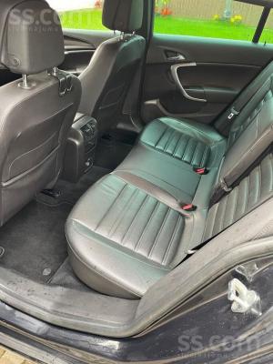 Melns Opel Insignia 2014 Cēsis, ar dzinēja tilpumu 2.00 L un nobraukumu 303 tūkst. km par 6500 €, foto 15 vietnē AUTOMOTO.COM.LV