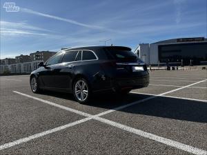 Black Opel Insignia 2014 in Vilnius, with an engine capacity of 2.00 L and mileage of 262 thousand km for 6400 €, photo 5 on AUTOMOTO.COM.LV