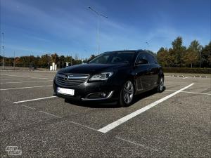 Black Opel Insignia 2014 in Vilnius, with an engine capacity of 2.00 L and mileage of 262 thousand km for 6400 €, photo 7 on AUTOMOTO.COM.LV